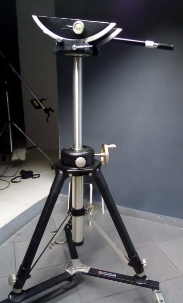 SOLD QuickSet Gibraltar Model Heavy Duty Motion Picture Tripod – agopian
